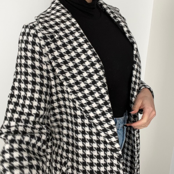 Jackets & Coats | Black And White Hounds Tooth Wrap Coat | Poshmark